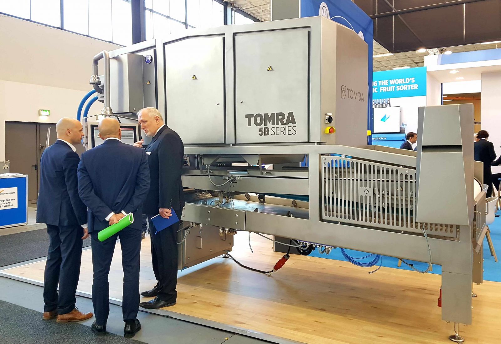 Tomra Unveils New Sorting Technologies at Fruit Logistica | Produce Report